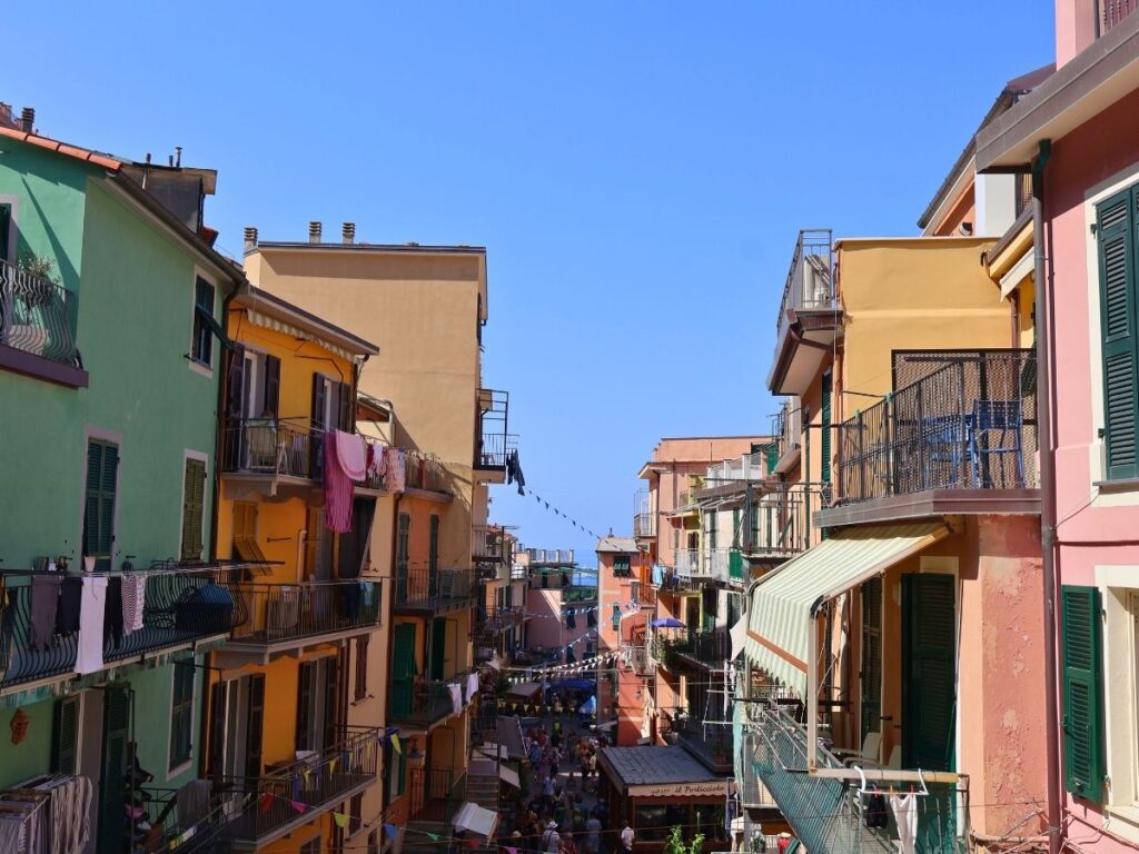 From Wine Tasting To Scenic Hikes: 7 Amazing Things To Do In Manarola